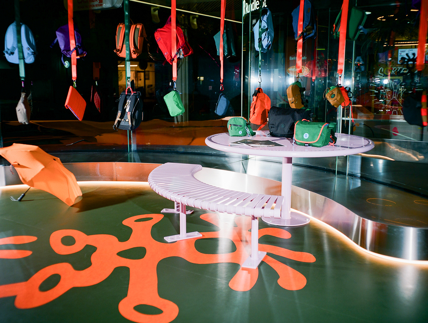 Crumpler, Adelaide - WOWOWA